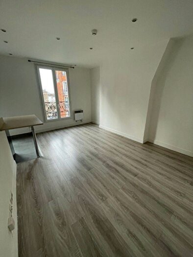 Appartement à louer - Léon-Blum Folie-Regnault, Paris ème arrondissement - 2 pièces - 1 chambre