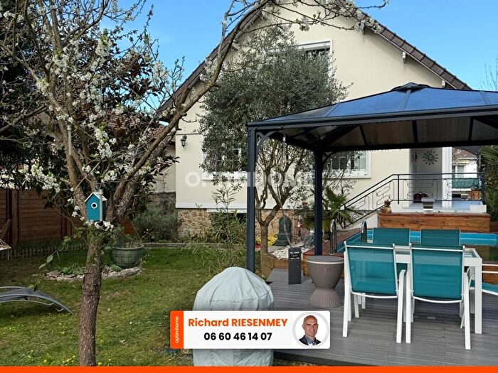 Maison à vendre - Brétigny-sur-Orge, Cendrennes, Bois de Châtres - 5 pièces - 3 chambres