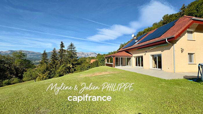 Maison 8 pièces à vendre à Buissard