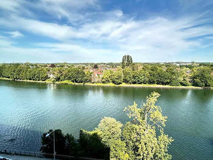 Appartement 4 pièces à vendre à Juvisy-sur-Orge, Centre-ville, Entrevoies, Seine