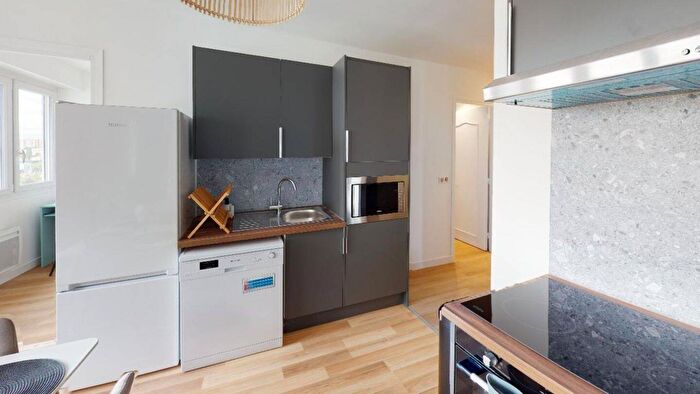 Appartement à louer - Les Mobiles-Maison de Santé, Épinay-sur-Seine - 6 pièces - 1 chambre