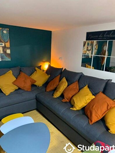 Appartement à louer - Village Chandon, Gennevilliers - 1 pièce - 5 chambres