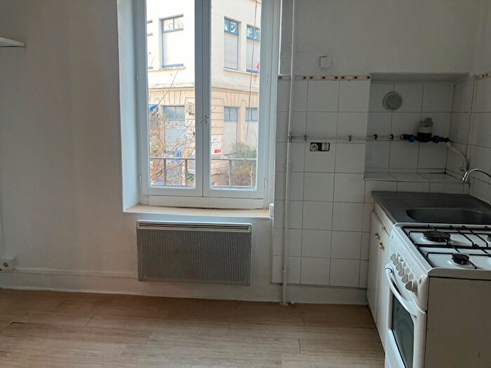 Appartement à louer - Lyon e , Vaise, Rochecardon - 1 pièce - 1 chambre
