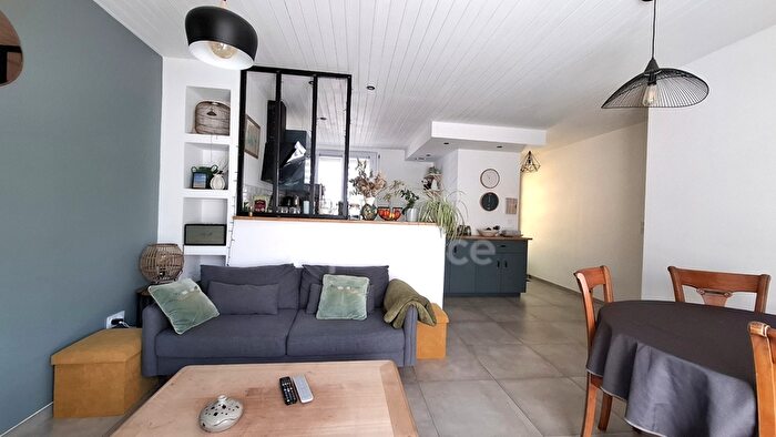 Maison à vendre - Saint-Gilles-Croix-de-Vie - 7 pièces - 4 chambres