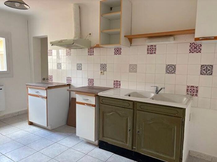 Maison à louer - Saint-Christol-lès-Alès - 2 pièces - 1 chambre