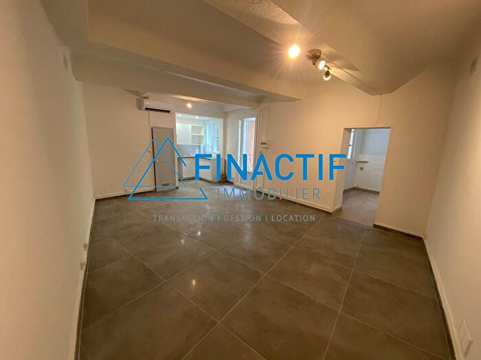 Appartement à louer - Centre Ville, Aix-en-Provence - 2 pièces - 1 chambre