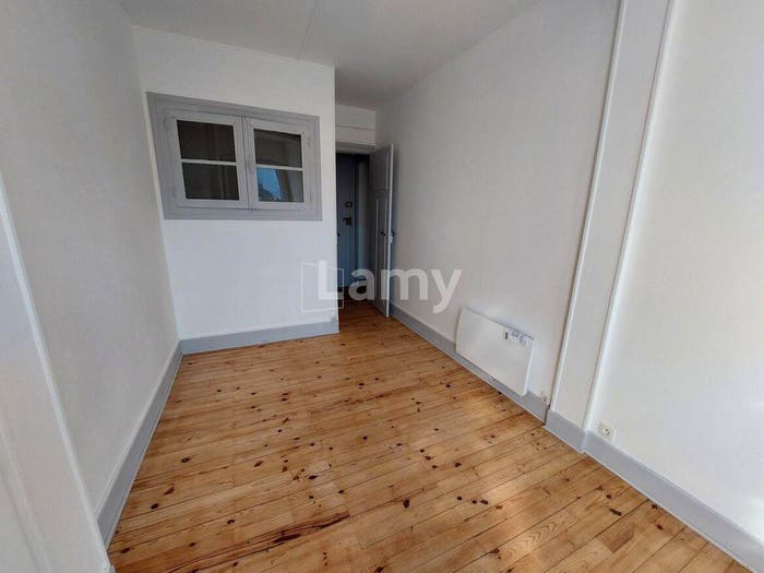 Championnet-Caserne de Bonne, Grenoble : Appartement 2 pièces à louer