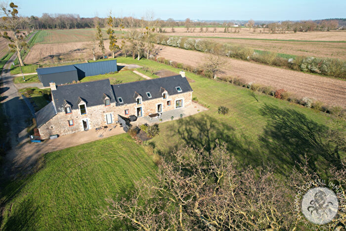 Maison à vendre - Pluduno - 10 pièces - 8 chambres