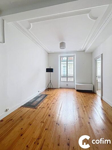 Appartement à louer - Pau - 3 pièces - 2 chambres