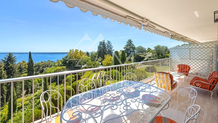 Appartement 3 pièces à Cannes, Californie Pezou, à vendre