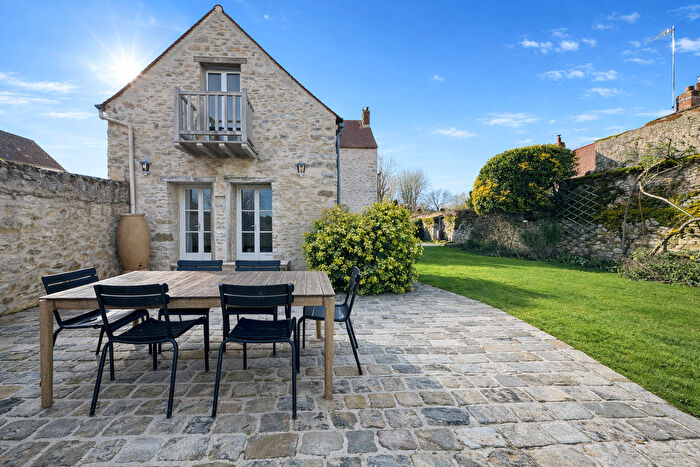 Maison à vendre - Chamant - 5 pièces - 4 chambres