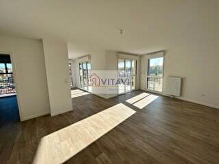 Appartement à louer - Compiègne - 4 pièces - 3 chambres