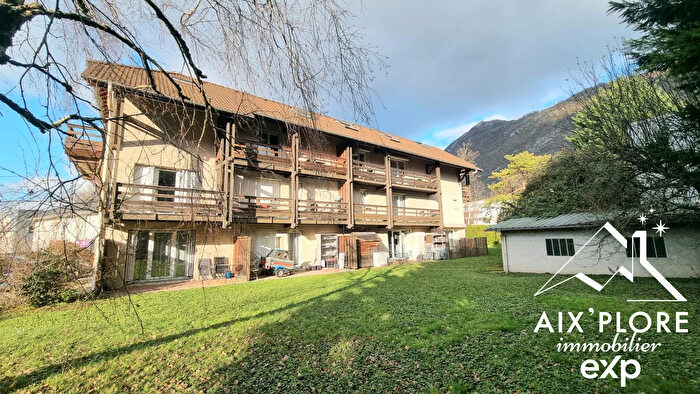 Appartement à vendre - Challes-les-Eaux - 1 pièce - 2 chambres