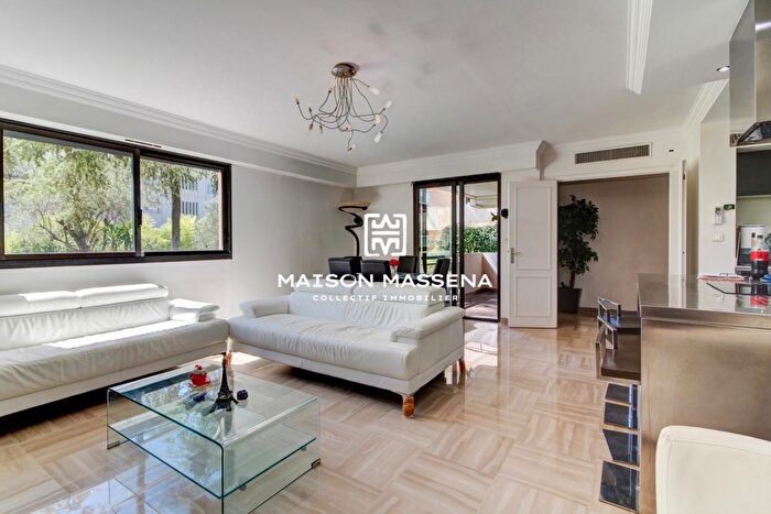 Appartement à vendre - Nice, Cimiez - 4 pièces - 3 chambres