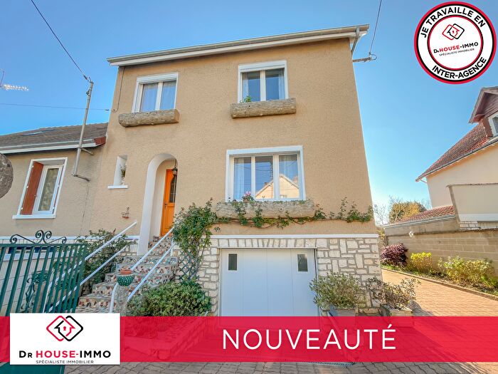 Maison à vendre - Châtellerault, Est - 5 pièces - 3 chambres