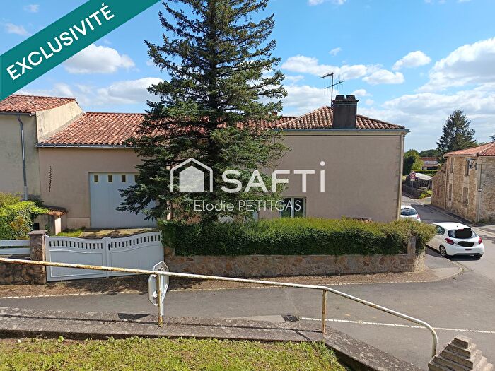 Pissotte : Maison 7 pièces à vendre