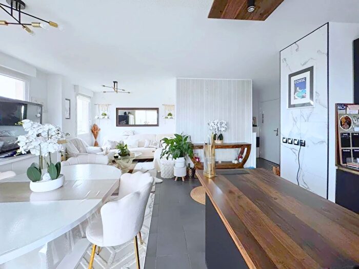 Appartement à vendre - La Seyne-sur-Mer, Est - 4 pièces - 3 chambres