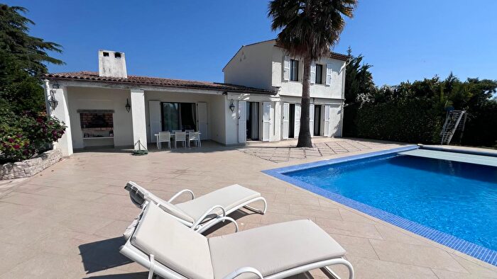 Maison 5 pièces à Villeneuve-Loubet, Les Hauts de Vaugrenier, Les Maurettes, Vaugrenier, à vendre