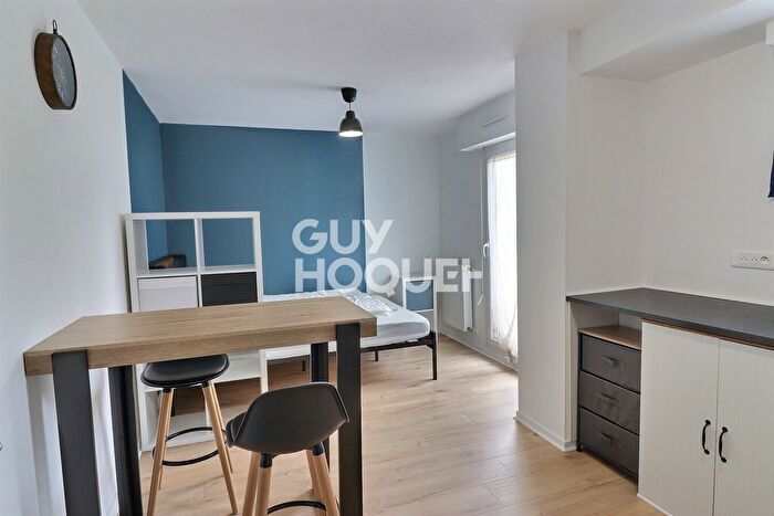 Appartement à louer - Vannes, Nord Est - 1 pièce