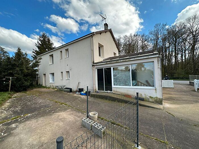 Maison à vendre - Les Essarts - 13 pièces - 6 chambres