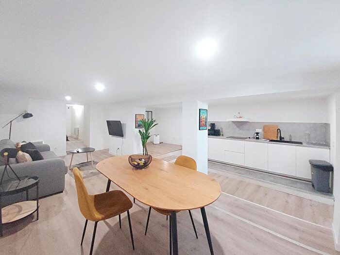 Appartement à louer - Agen, Marquisat, Centre municipal, Stade - 2 pièces - 1 chambre