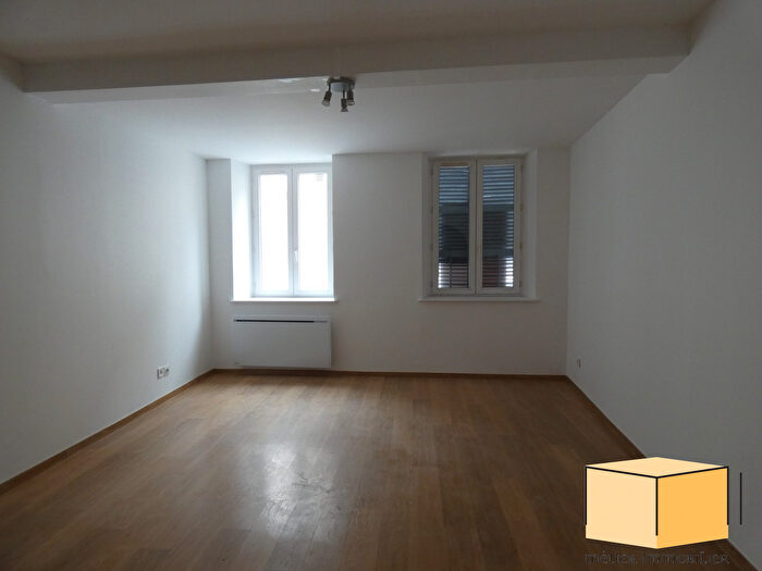 Appartement 1 pièce à Belley, à louer
