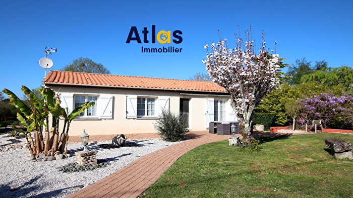 Maison à vendre - Vouillé - 6 pièces - 3 chambres