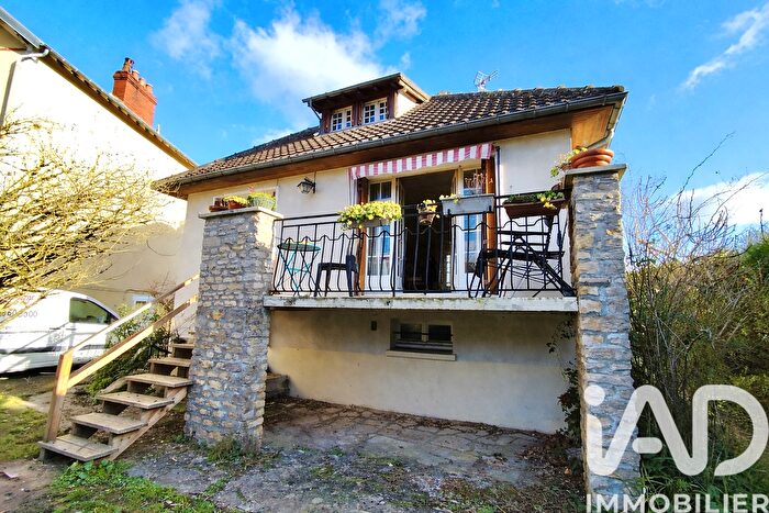 Maison à vendre - Cosne-Cours-sur-Loire - 4 pièces - 3 chambres