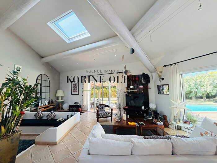 Maison 4 pièces à vendre - Éguilles