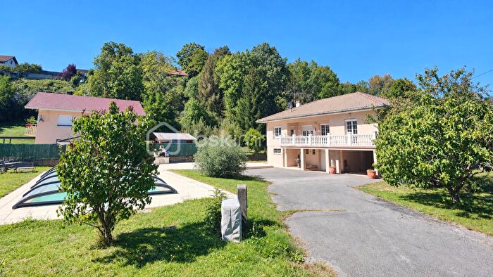 Maison 7 pièces à vendre à Cranves-Sales