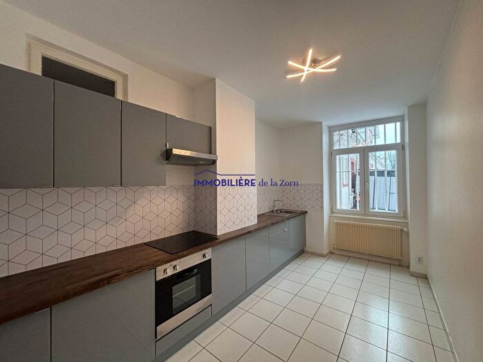 Appartement à louer - Brumath - 4 pièces - 3 chambres