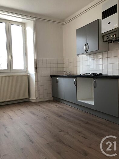 Bourg-Argental : Appartement 2 pièces à louer