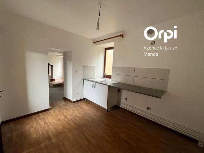 Ermitage-Saint Privat, Mende : Maison 3 pièces à louer