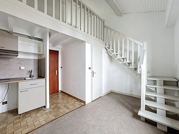 Appartement à louer - Bordeaux, Nansouty - 1 pièce