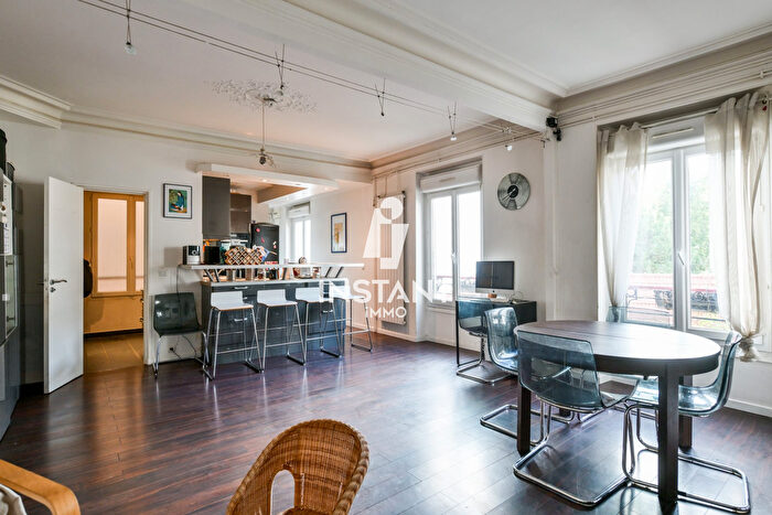 Appartement à louer - Charenton-le-Pont, Quai des Carrières - 3 pièces - 2 chambres