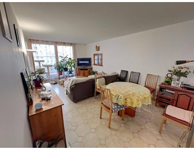 Appartement à vendre - Noisy-le-Grand, Ouest - 3 pièces - 2 chambres