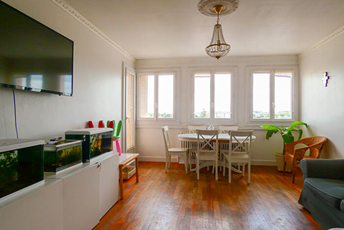 Meyzieu, Nord Ouest - Appartement 4 pièces à vendre