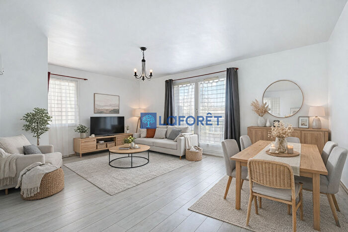 Appartement à vendre - Saint-Pierre-du-Perray - 2 pièces - 1 chambre