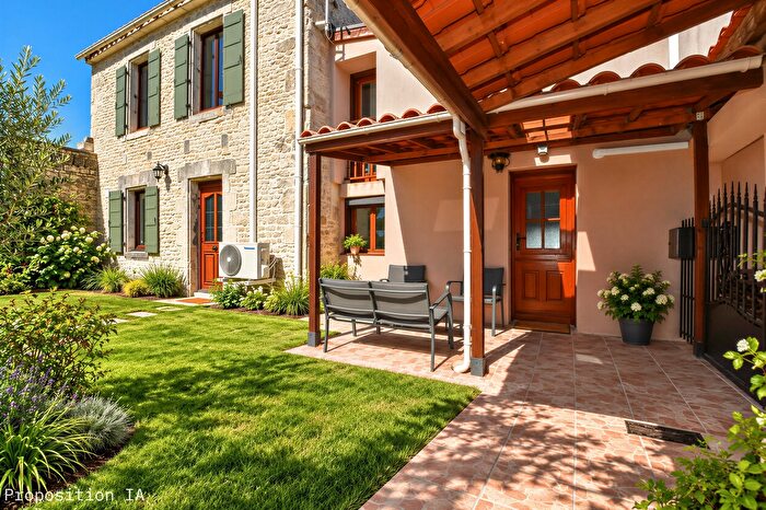 Salles-sur-Mer - Maison 9 pièces à vendre