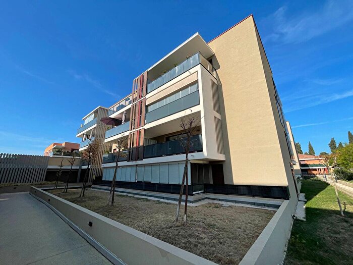 Appartement à louer - Saint Lambert, Fréjus - 3 pièces - 2 chambres