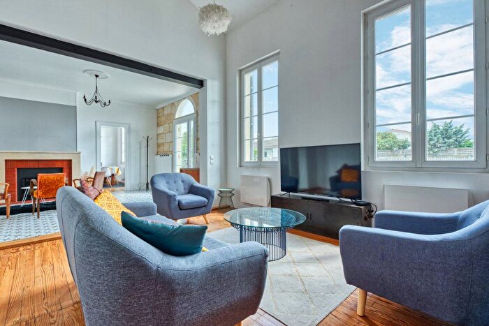 Maison 6 pièces à louer - Gradignan