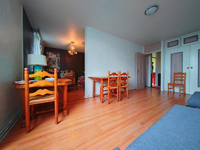 Appartement à vendre - Maubeuge, Centre-ville - 5 pièces - 2 chambres