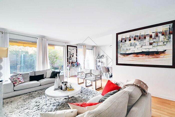 Appartement à vendre - Neuilly-sur-Seine, Saint-James, Madrid - 5 pièces - 3 chambres