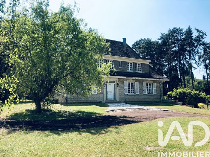 Maison à vendre - Cuts - 8 pièces - 4 chambres