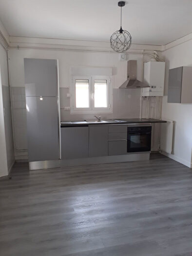 Maison à louer - Villeneuve-sur-Yonne - 3 pièces - 2 chambres