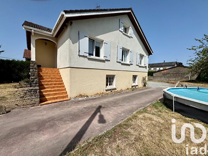 Maison à vendre - Parthenay - 5 pièces - 4 chambres