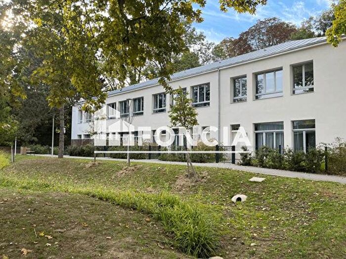 Appartement à louer - Village, Évry-Courcouronnes - 4 pièces - 2 chambres