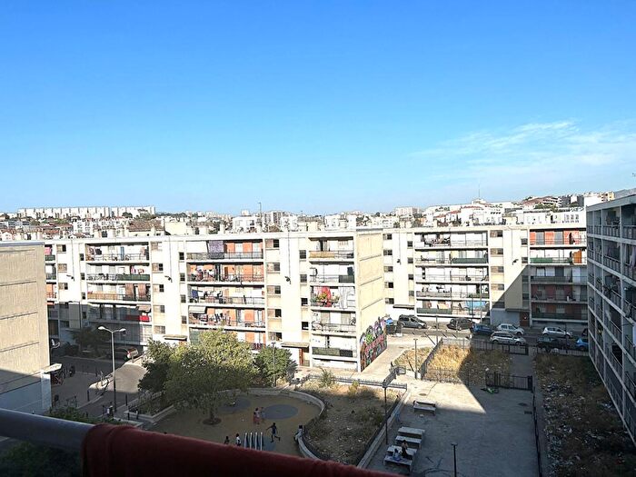 Appartement à vendre - Marseille e , Saint-Mauron - 4 pièces - 3 chambres
