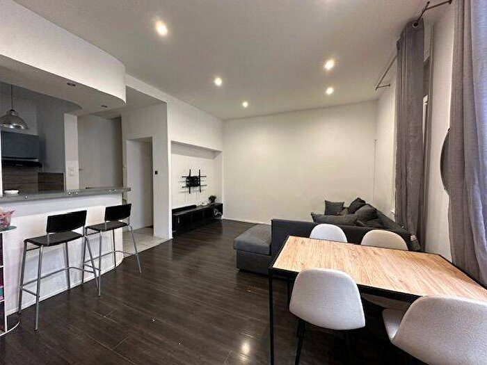 Maison 3 pièces à louer à Esplanade, Nîmes