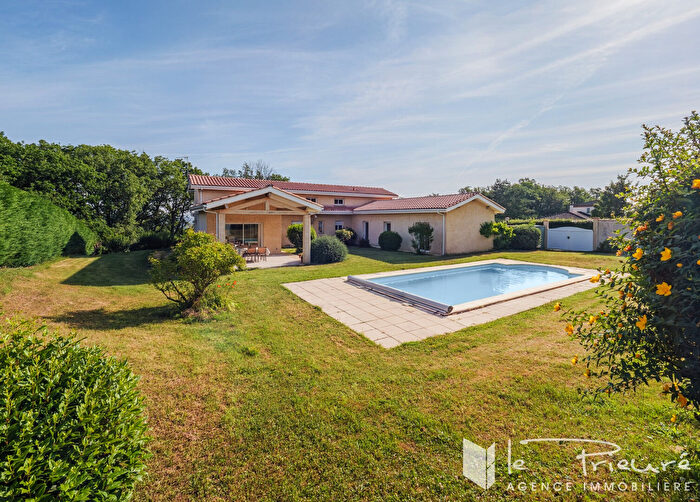 Maison 7 pièces à vendre à Puygouzon